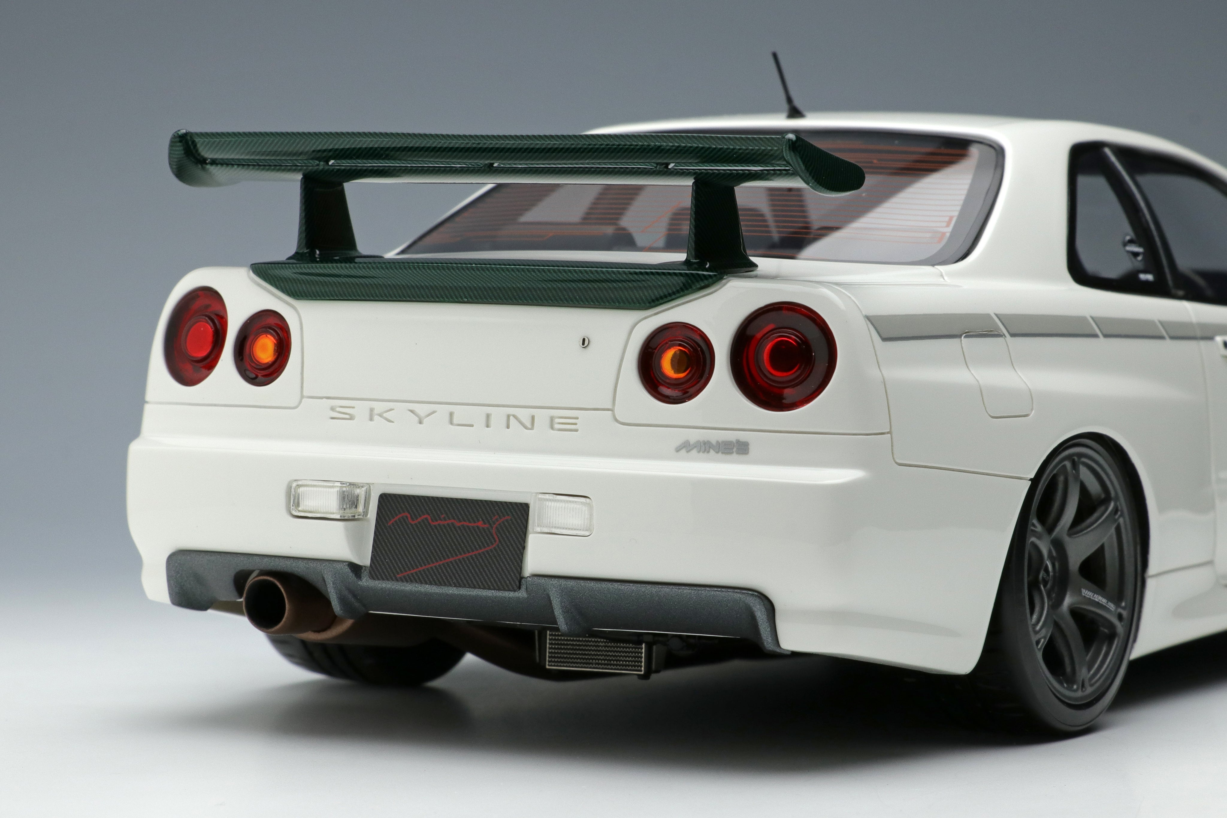 1/18 MINE'S R34 Demo Car – builtbylegends